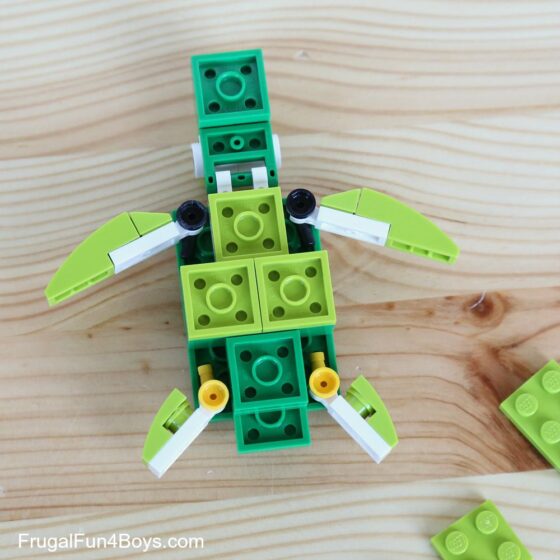 Ocean LEGO Projects to Build (Sea Turtle, Crab, Otter, and Fish ...