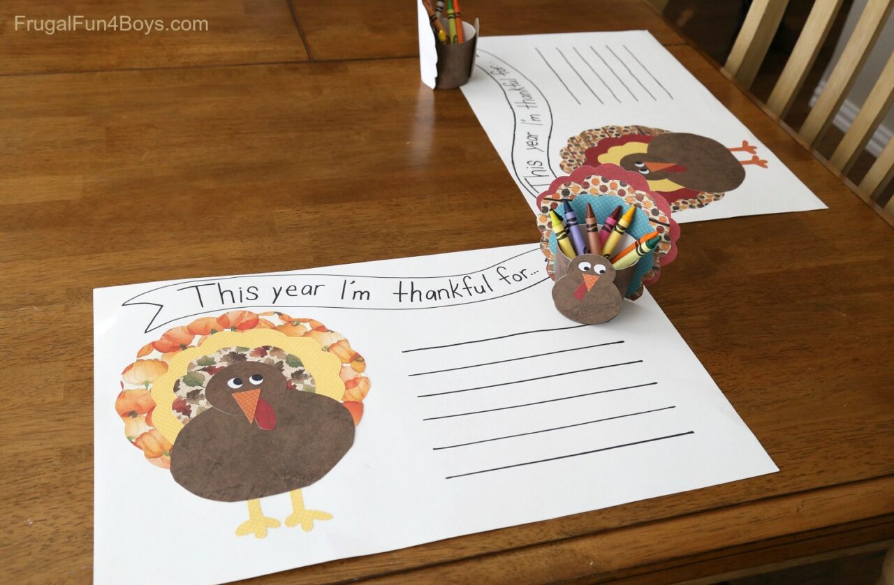 Scrapbook Paper Turkey Crayon Holder and Placemat - Frugal Fun For Boys ...