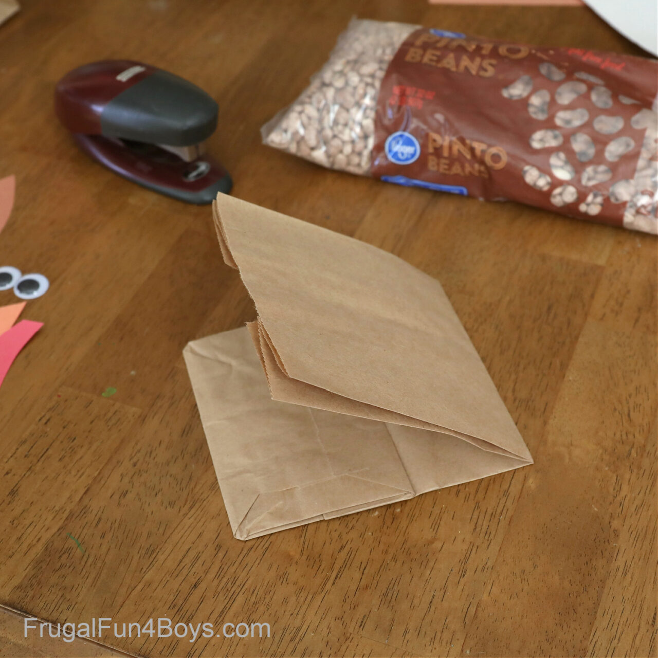 How Big is that Turkey? {Thanksgiving STEM Activity} - Frugal Fun For ...